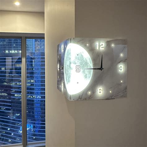 Часы настенные угловые с подсветкой Луна 30 x 30 см - купить по низкой ...