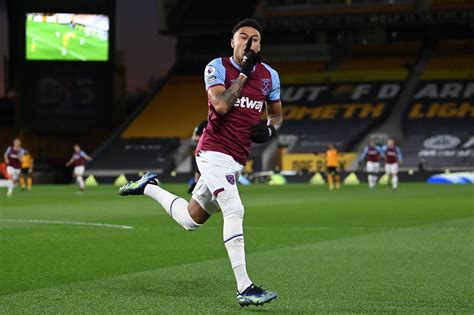 한휘준의 축스데스크 Pl 안토니오의 오프더볼이 만들어낸 린가드의 선택지 축구라는 스포츠는 볼을