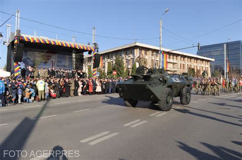Aproximativ 10 000 de oameni au participat la Iaşi la sărbătoarea Zilei