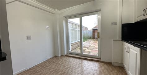 Queensland Avenue South Shields Ne34 9dy 29213 Sbliving Sbliving