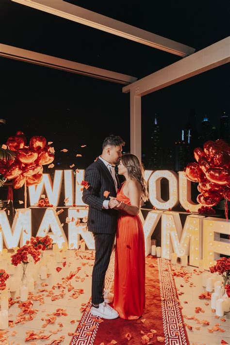 Rooftop Proposal Dubai Wedding Proposal Ideas Engagement Gf Proposal