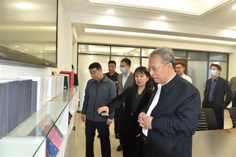 全国总工会宣传教育部部长张晓辉一行到吉林大学天和劳动关系研究院调研 劳动关系研究院