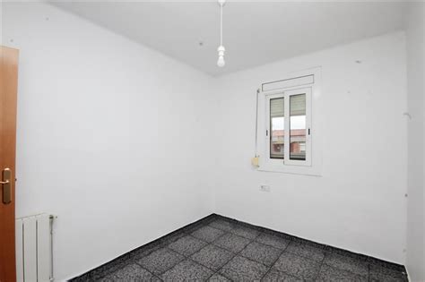 Piso En Venta En Sabadell Barcelona Calle Martinet
