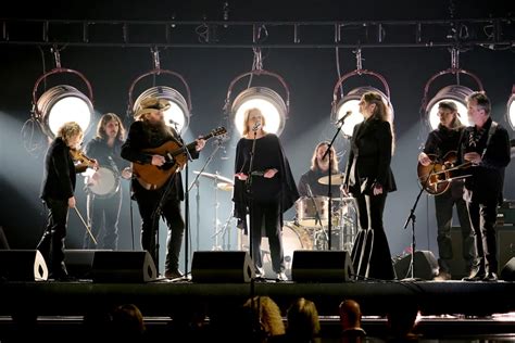 Patty Loveless And Chris Stapleton Shine At 2022 Cma Awards