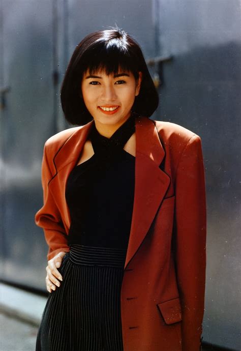 罗慧娟个人资料照片（红颜薄命罗慧娟：向周星驰求婚被拒，33岁意外失聪，46岁患癌去世） 说明书网