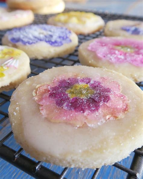 Pretty Pressed Flower Cookies With A Little Sprinkling Of Edible