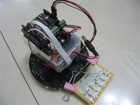 dennis lab line tracing robot 自走車 arduino cny70 l298n