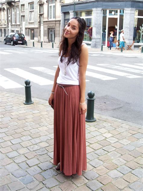 Giules Long Pink Pleated Skirt And Cupcakes