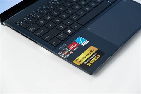 Đánh giá ASUS Zenbook S 13 OLED: Hiệu năng của AMD Ryzen 5 6600U quá ...