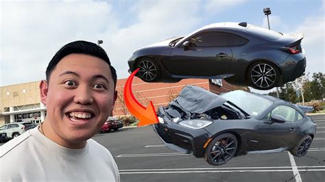 TEACHING MY FRIEND HOW TO DRIVE MANUAL IN MY MODIFIED GR86!! || CLUTCH GONE...??!! - YouTube