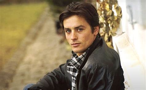 Vnučce Alaina Delona Je Už 34 Let A Je Velmi Podobná Dědečkovi Jak Teď