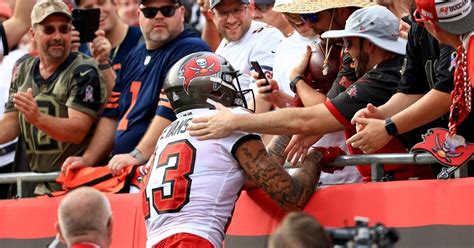 Buccaneers Announce Compensation For Fan Who Gave Tom Bradys 600th