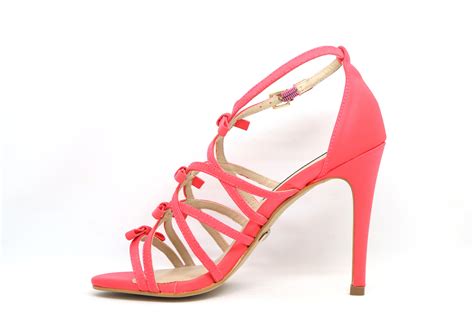 Dolly Pink Nina Armandonina Armando
