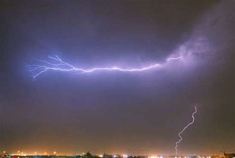 گزارش تصویری از آسمان رعدوبرقی تهران