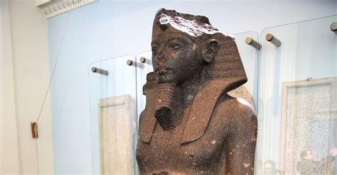 Statue Of Tutankhamun World History Encyclopedia