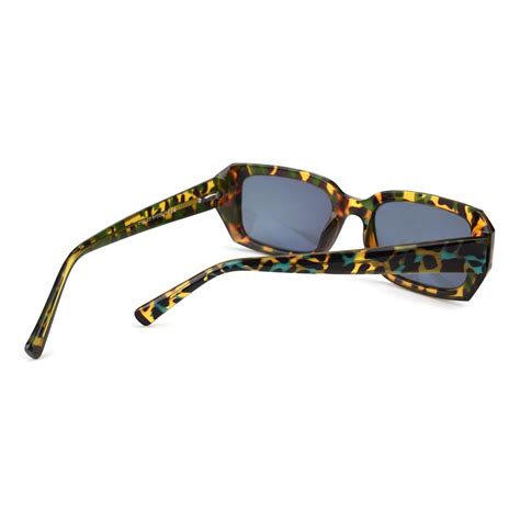 Nasira Rectangle Sunglasses In Black Sllac