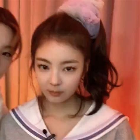 𝚏𝚊𝚒𝚍𝚘𝚕𝚕𝚜 Itzy Pretty Girl