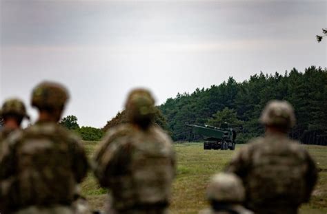 Us Army Exercise Paints Long Range Picture With Himars Demonstration