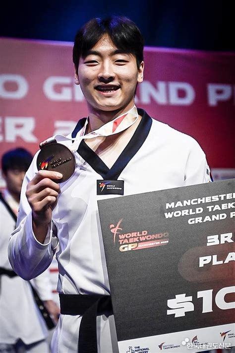 태권도 샛별 서건우 올림픽 랭킹 1위 제치고 맨체스터 월드태권도그랑프리 깜짝 우승