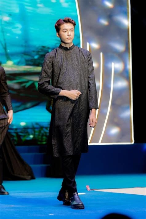 Nam Sinh V Ng V O N O K Th C Ng Ng Lgbt L N Ti Ng S Vi C V A Qua L B I H C R T L N V I