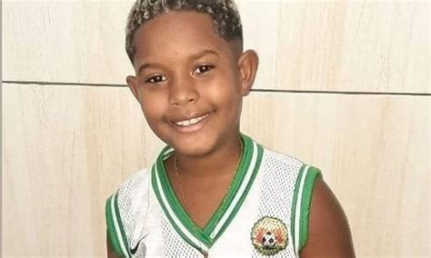 Menino De 8 Anos é Atingido Por Bala Perdida Na Cabeça Em Bangu Na