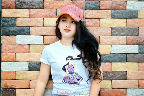 35 Foto Cewek Cantik Indonesia Idaman Para Cowok