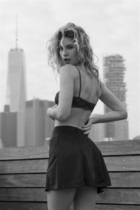 Lauren Bonner The Fappening Nudes 16 Photos The Fappening