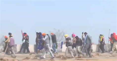 Farmer Protest किसानों पर आंसू गैस छोड़ने से लेकर केंद्र सरकार का 5वें
