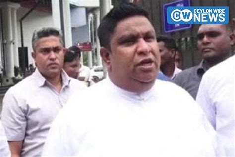 චාමර සම්පත් පොස්පේට් සමාගමේ සේවිකාවකට තර්ජනය කරයි Ceylonwire