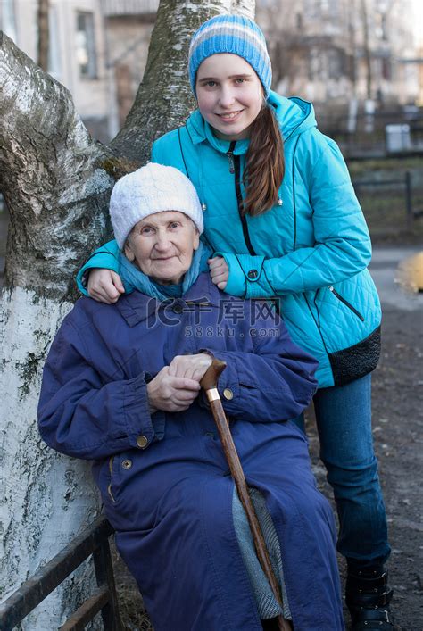 祖母和孙女高清摄影大图 千库网