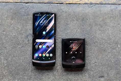 Motorola воскресила легендарную раскладушку