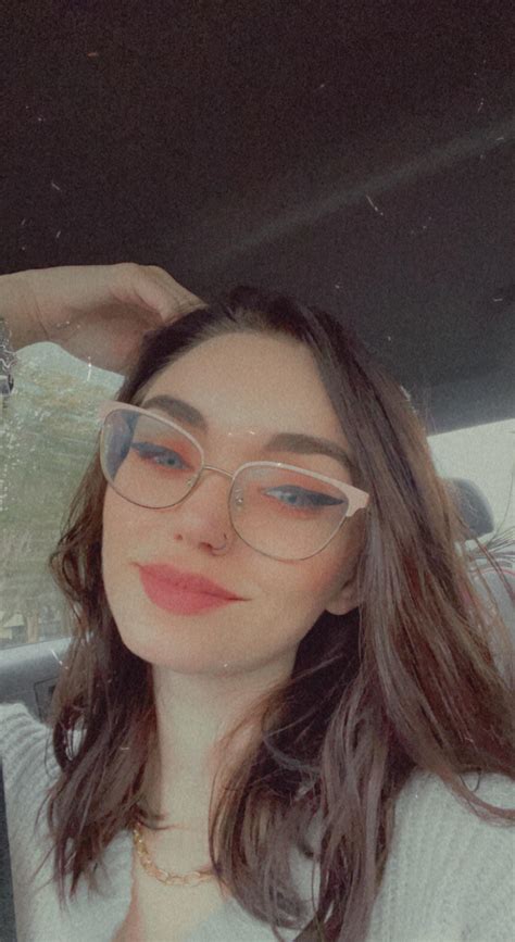 Let’s get to know each other while I spend what you send 😌 : r/PaypigsNeedingDomme