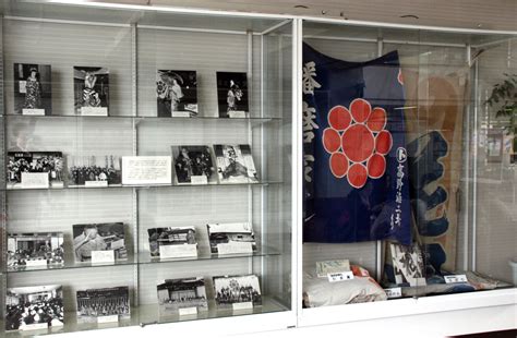 篠路コミュニティセンターの藍と篠路歌舞伎の展示 − 歴史と文化の八十八選モバイルガイド｜札幌市北区