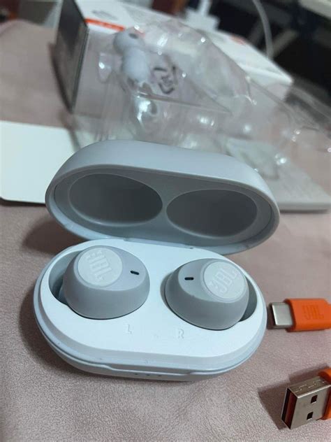 JBL EARPODS Mobile Phones Gadgets Mobile Gadget Accessories Other Mobile Gadget