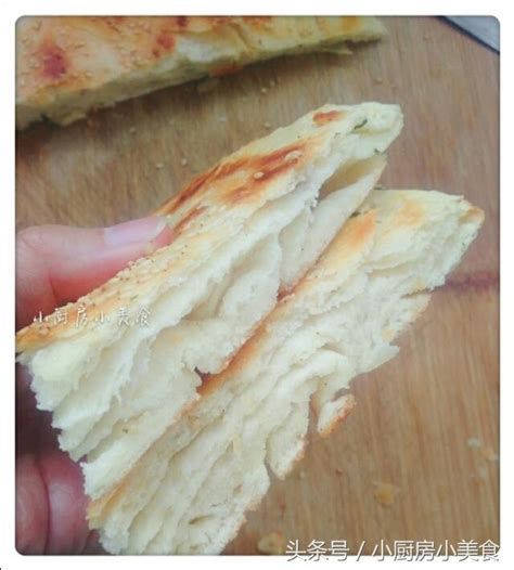 千層餅的簡單做法內軟外酥脆加一些配料後口味更加香酥 每日頭條