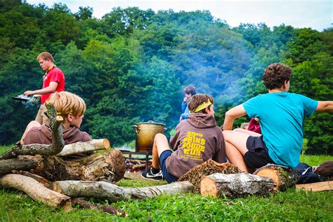 Scouts En Gidsen Vlaanderen Guiding And Scouting In Belgium