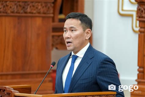 Д Энхтүвшин Амлалтаа зөрчиж буй Засгийн газарт би итгэл алдарч байна