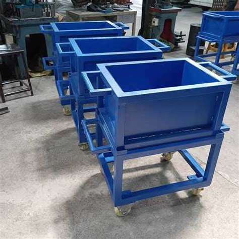 Rectangular Shape Industrial Trolley For Bin Use At 200000 Inr In