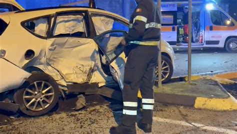 Taranto Tragico Incidente Stradale Un Morto E 3 Feriti Gravi