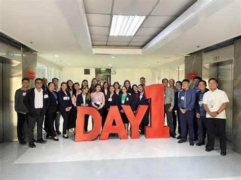 Newemployeeorientation Officiallypsbanker Firstdayhighchallenge Caryle Nuque