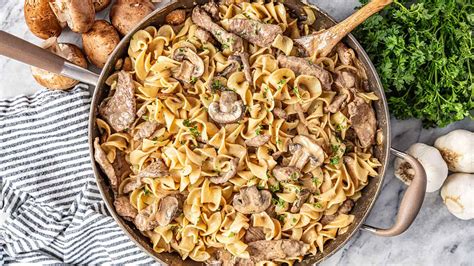 Old Fashioned Beef Stroganoff