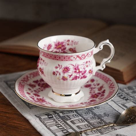 英國elizabethan繁複紅花細骨瓷茶杯咖啡組 Landr 古董與珍奇老件｜茶壺茶杯茶具人氣榜 Pinkoi