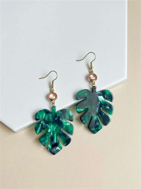 Meet Danielle Bowers Canvasrebel Magazine