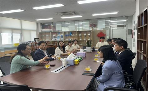 中国驻光州总领馆顾景奇总领事一行慰问圆光大学孔子学院教师 湖南中医药大学新闻网