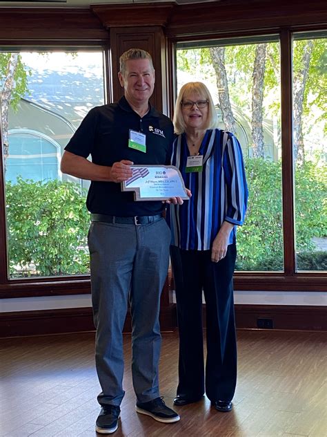 Sfm And Underwriter Jeff Magee Recognized By The Iian Sfm Mutual