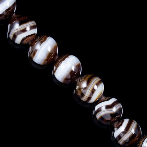 Antique Victorian Bullseye Agate Bead Necklace Circa 1900 For Sale At