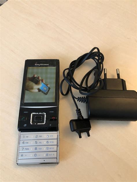 sony ericsson j20i olåst med 2gb minnes kort me.. (423075272) ᐈ Köp på ...