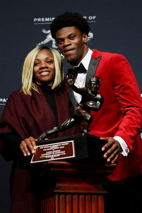 Lamar Jacksons Mom Felicia Jones 5 Things To Know Us Weekly
