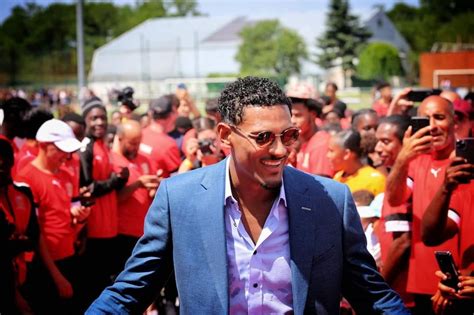 Football Le Stade Sébastien Haller Officiellement Inauguré Ami