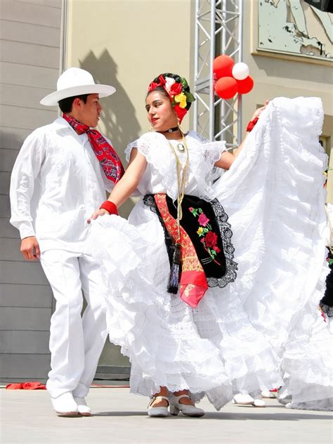 Trajes Típicos De México Todo Lo Que Debes Saber La Nación